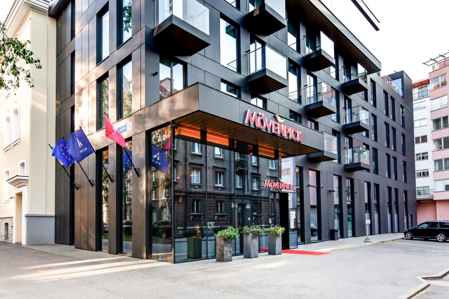 Mövenpick Hotel Tallinn ja Roof restoran võitsid World Luxury Hotel & Restaurant Awards 2024 ...